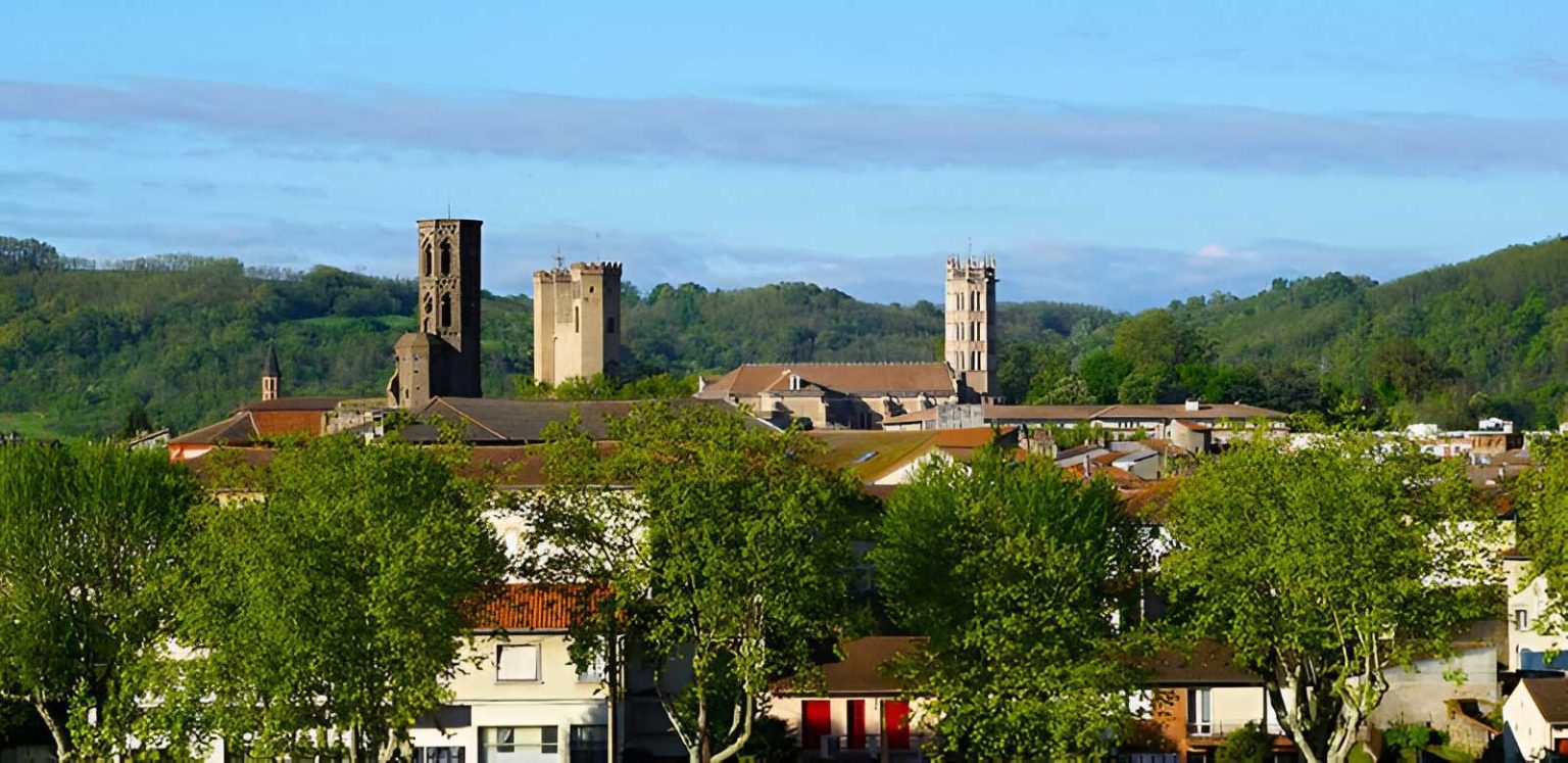 Camping Portes d'Ariège à Pamiers | Séjours Nature et Détente en Occitanie